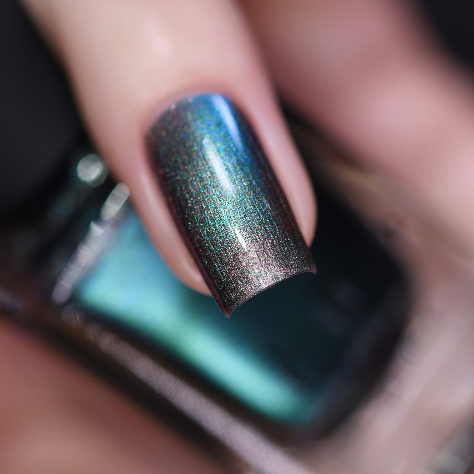 ILNP Boutique Effect Nail Polish | Multichrome Color-Shifting Shades