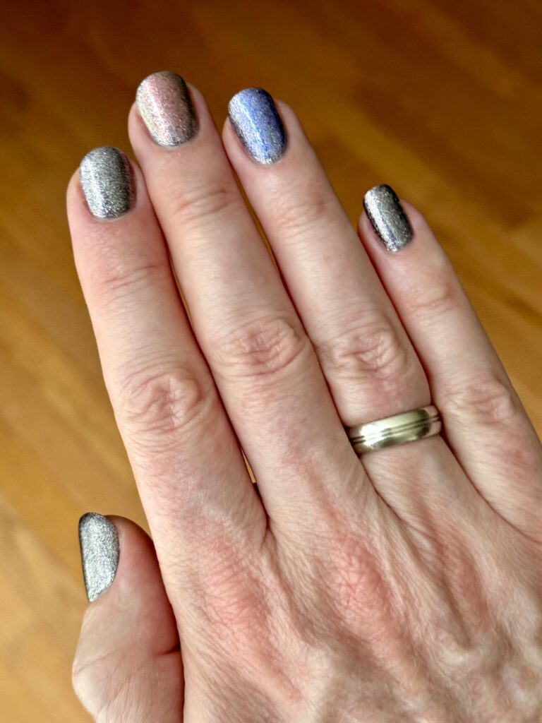 ILNP Carbon - Sleek Gunmetal Holographic Ultra Metallic Nail Polish