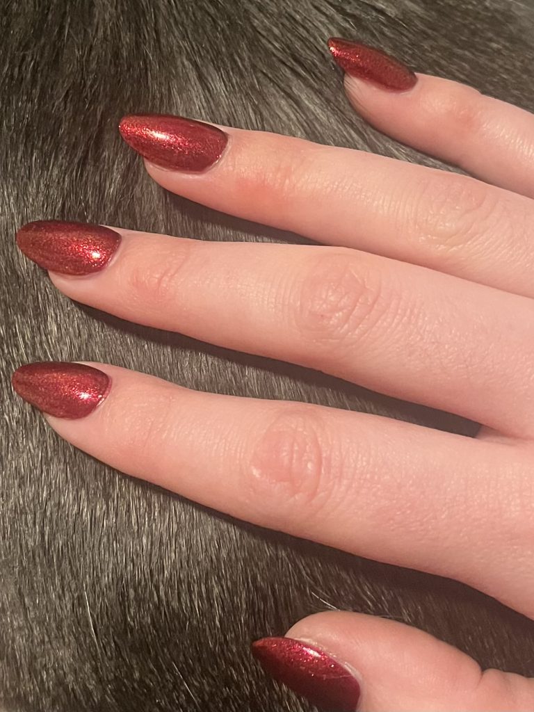 ILNP Ruby - Vibrant Red Shimmer Nail Polish