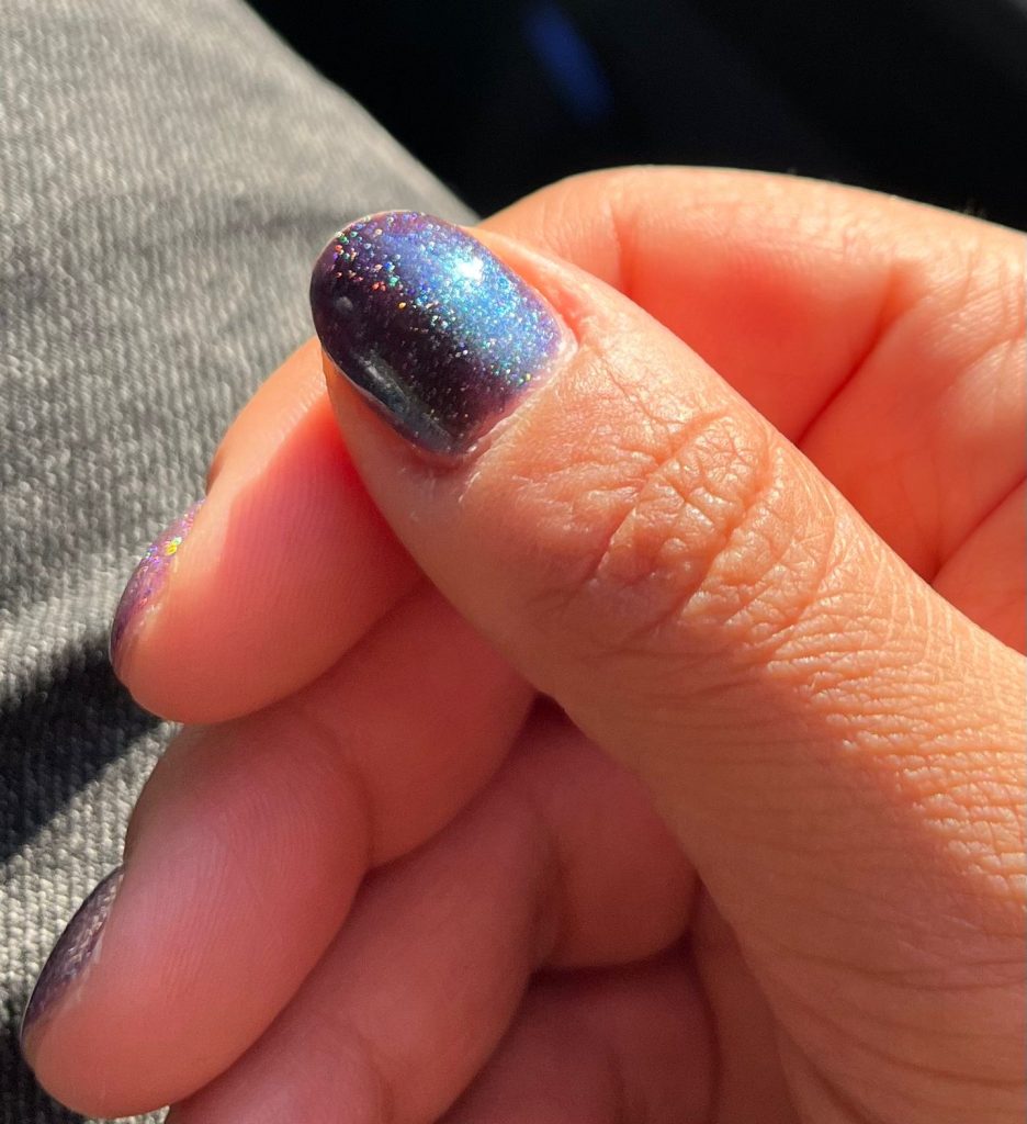 ILNP Bundled Up - Green to Blue Holographic Duochrome Nail Polish